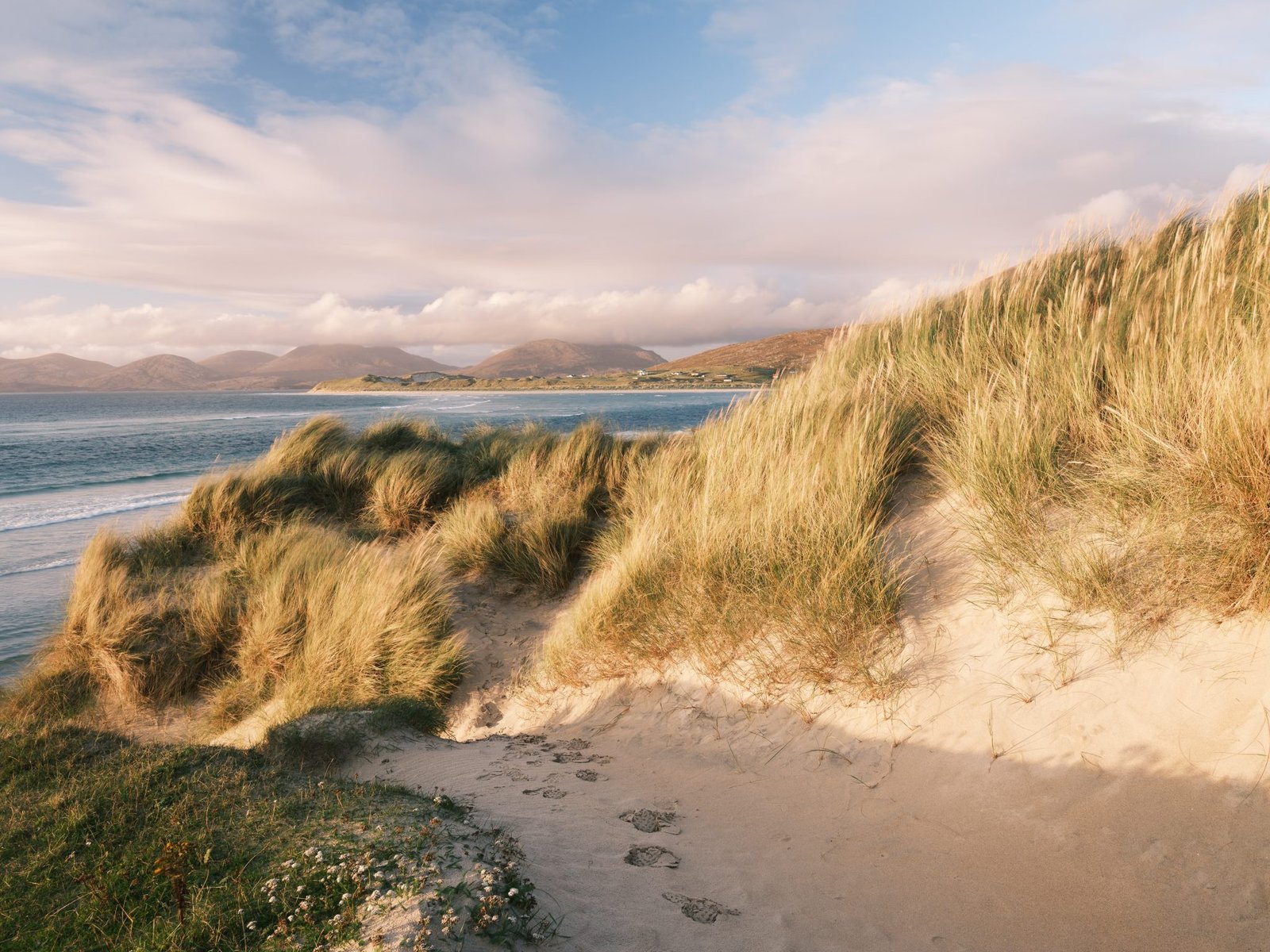 A Local's Guide to Isle of Harris Camping: Best Campsites, Wild Camping ...
