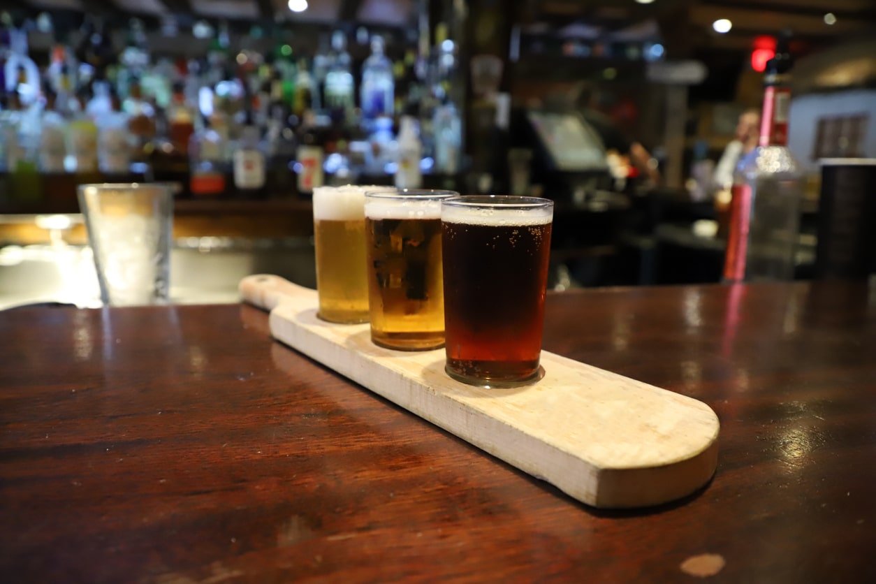 Temecula Nightlife That Locals Love: Best Bars, Clubs, Party Spots & More!